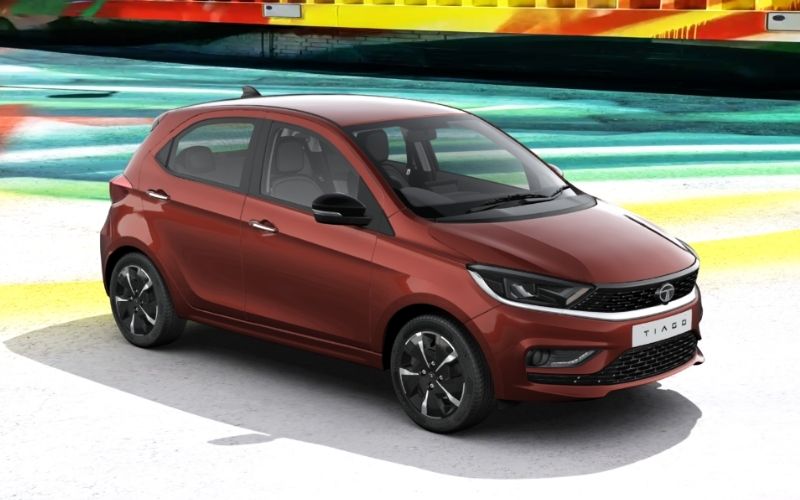 2025 Tata Tiago – All Exterior Colour Options (Variant-Wise)