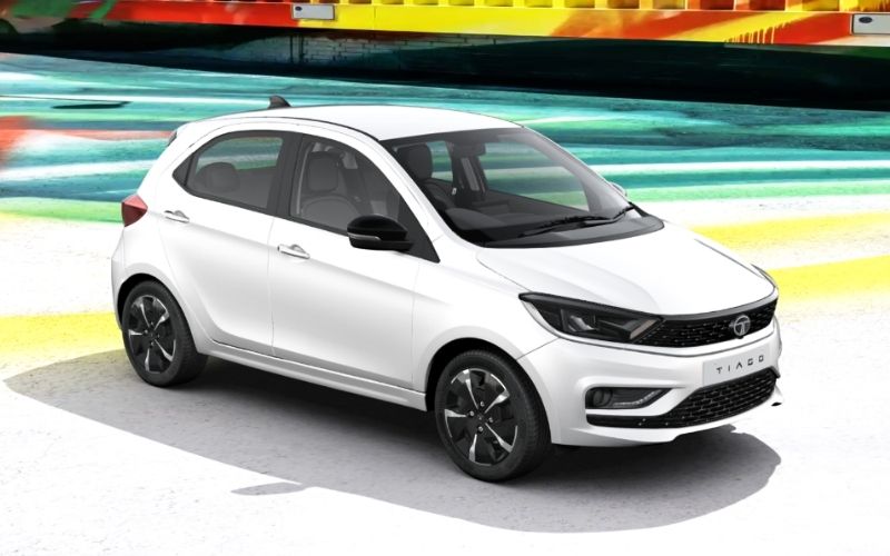 2025 Tata Tiago – All Exterior Colour Options (Variant-Wise)