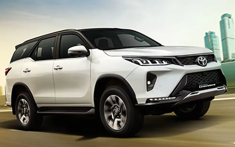 Toyota Fortuner Images - Nexon Interior & Exterior Photo Gallery - Dec ...