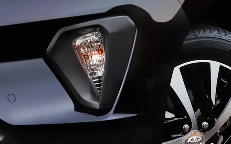 Explore All Toyota Innova Crysta Colors (2024)