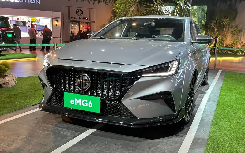 MG ZS EV Electric SUV Variants Explained - Which One To Buy?