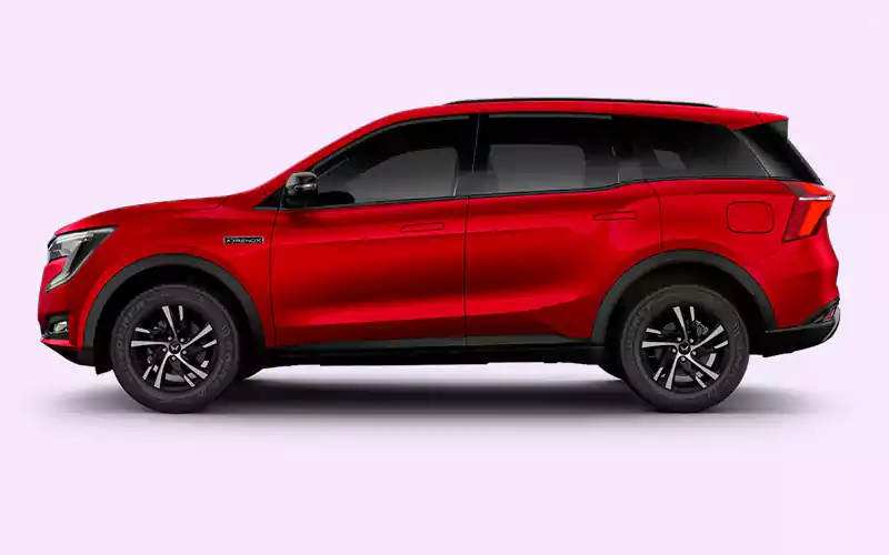 Explore All Mahindra XUV700 5-Seater Colors (2024)